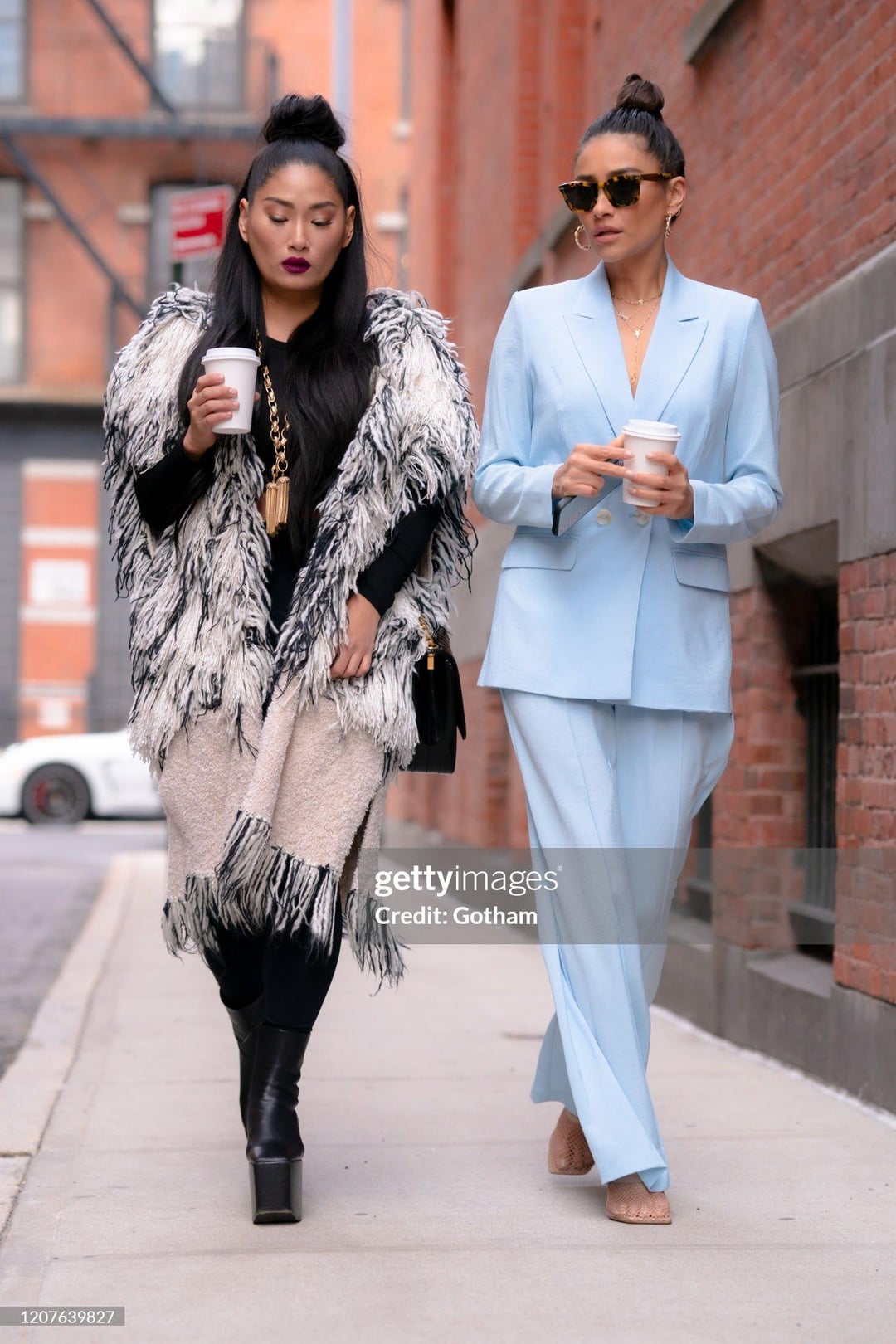 Fashion Highlight : Shay Mitchell - Street Style - F*XOXO