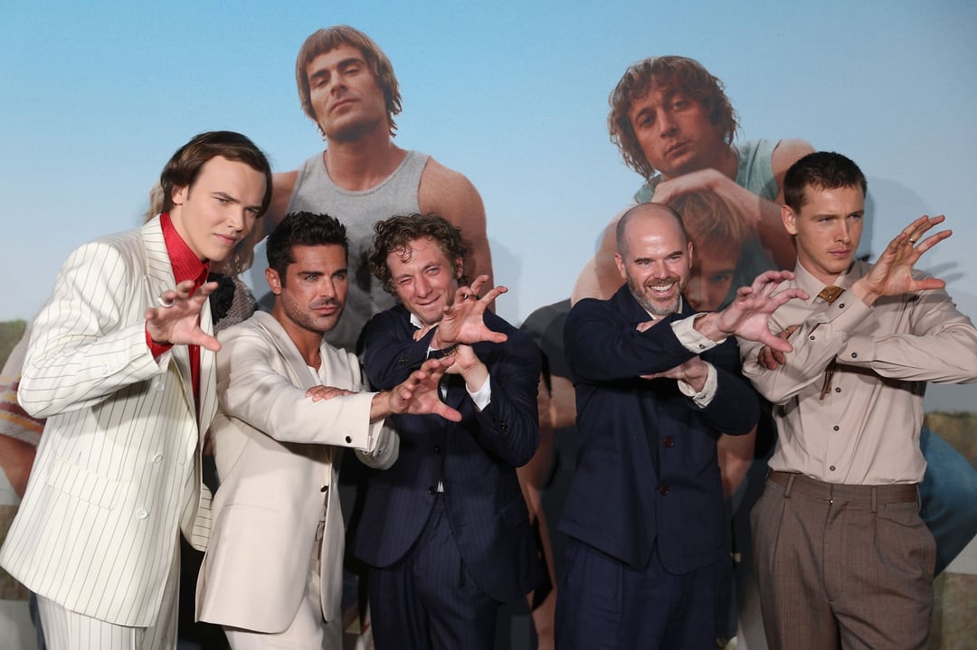 Stanley Simons, Zac Efron, Jeremy Allen White, Sean Durkin and Harris ...