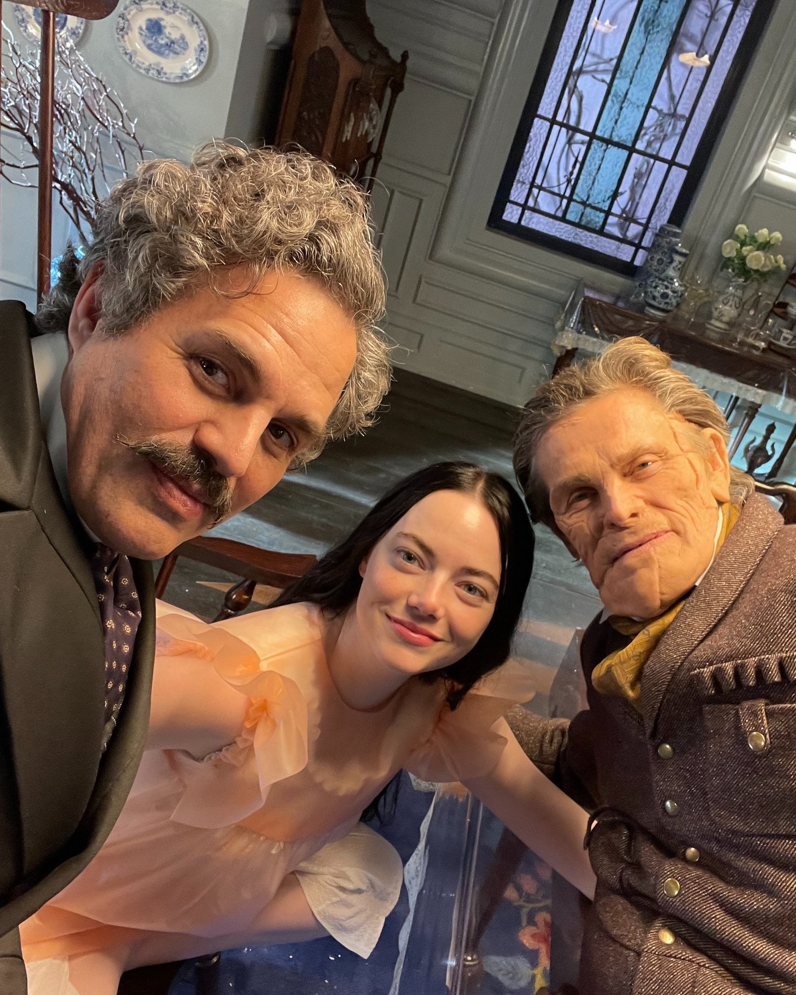 Mark Ruffalo, Emma Stone and Willem Dafoe behind the scenes on ‘POOR ...