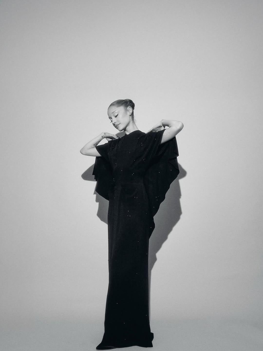 Ariana Grande wearing an original piece by Gilbert Adrian, costume ...
