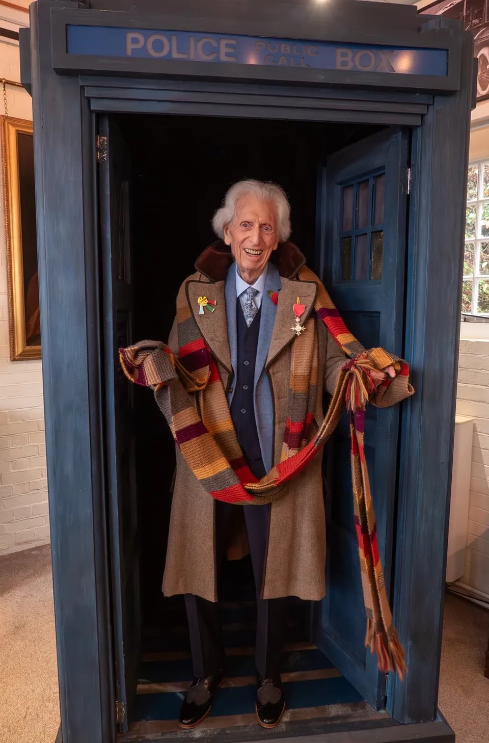 Doctor Who's Fourth Doctor, Tom Baker, aged 91, is honoured for his ...